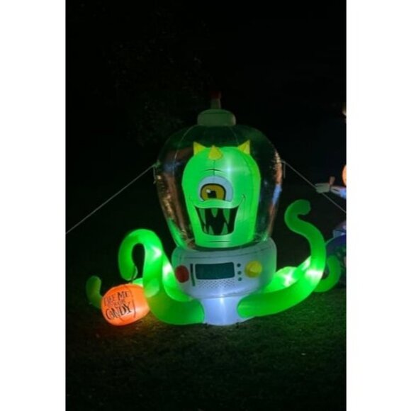 Holiday | Halloween Inflatables 7 Ft Trick Or Treating Alien Inflatable ...